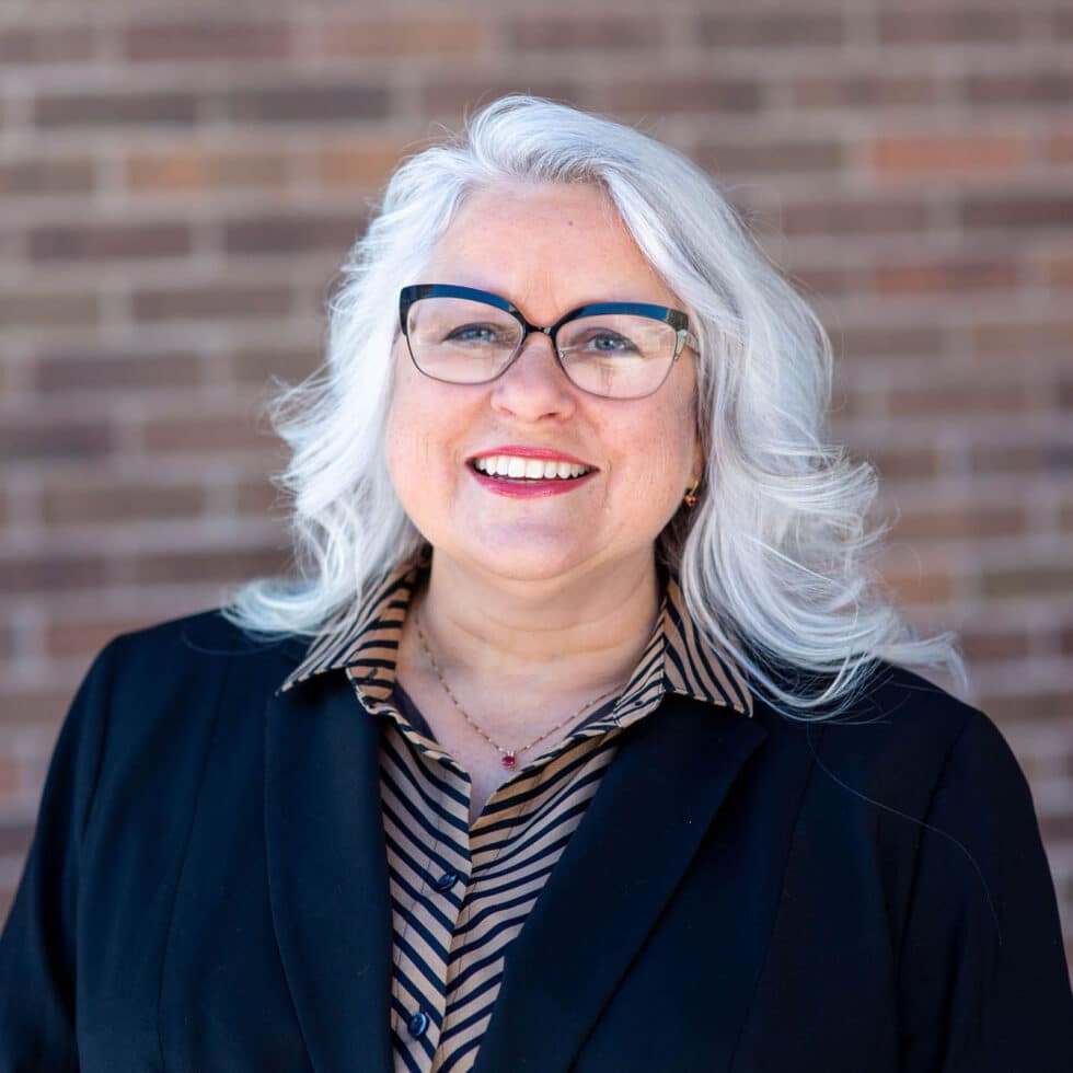 Lisa Stracek - MineraLogic